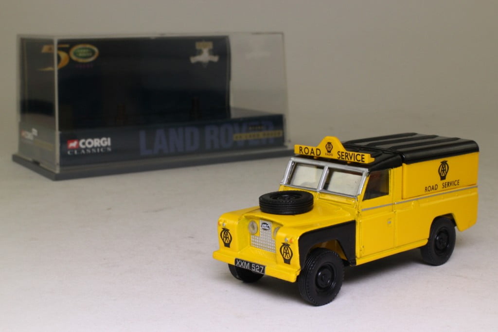 Corgi 07303 AA Land Rover – The Dartford Model Corner